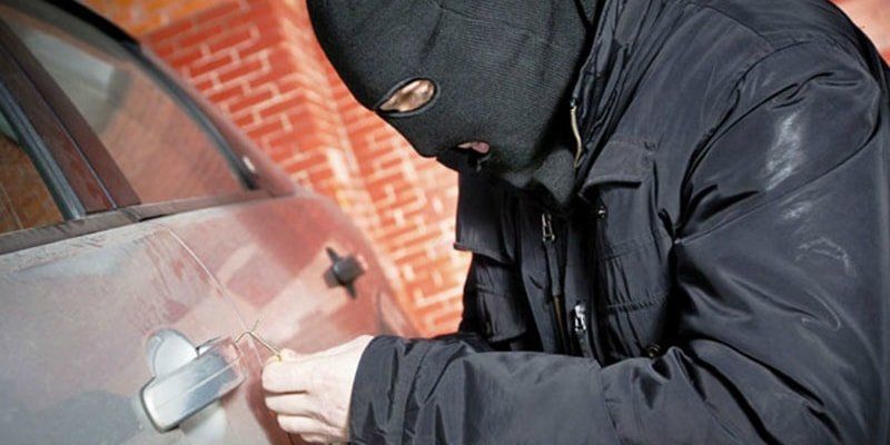 Секретка на автомобиль от угона: виды и 4 основных правила установки